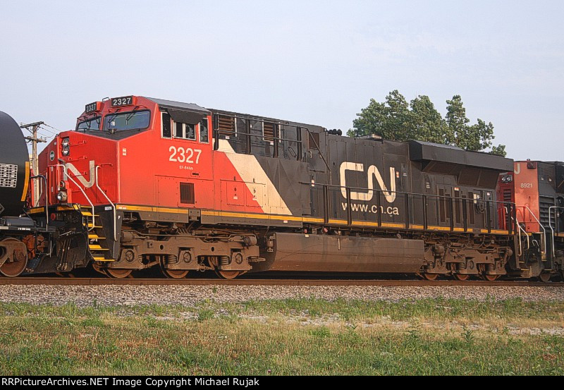 CN 2327